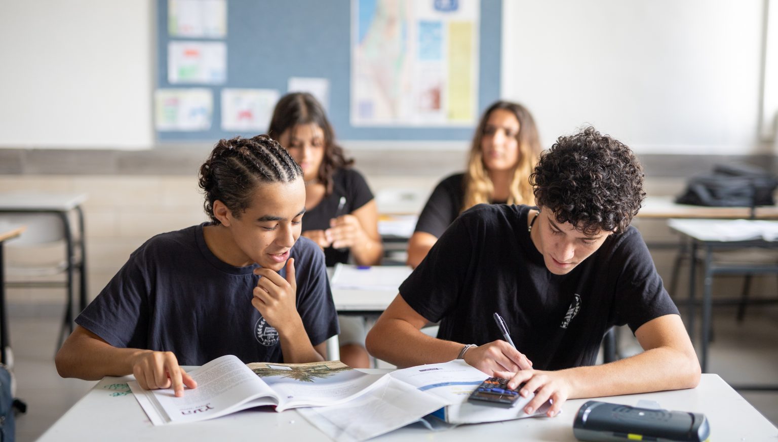 Hadassim Israel School | Study in Israel | Naale